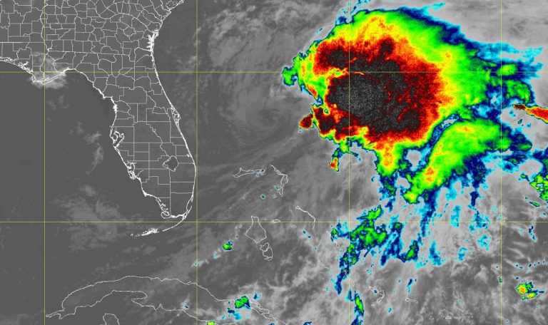 Se forma “Alex”, la primera tormenta tropical de la temporada