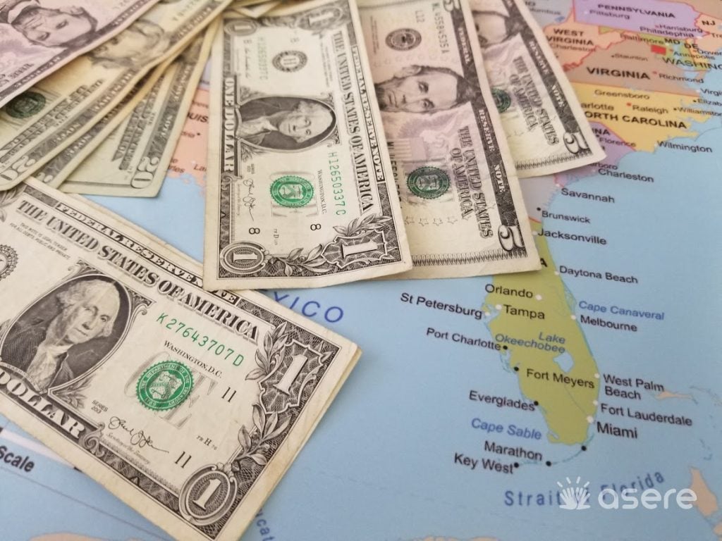Cubana que llegó a Tampa con 100.000 USD confiesa que le pagaban por ...