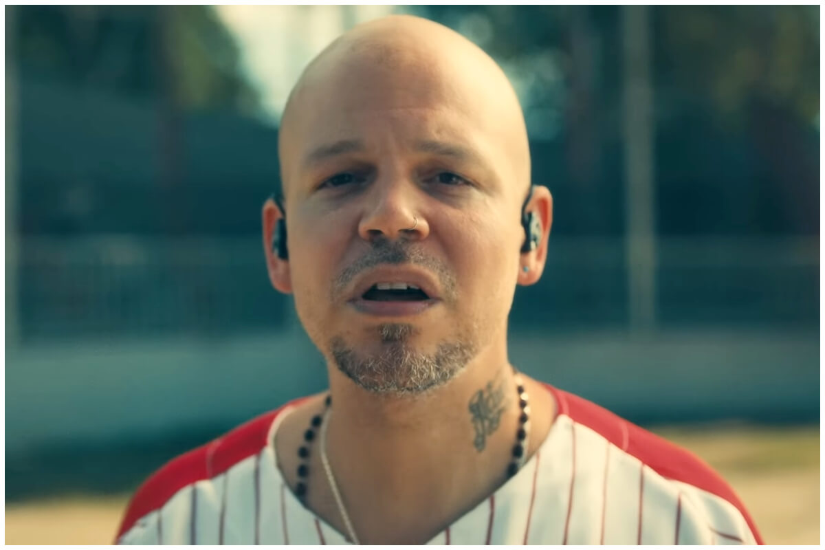 Residente pospone estreno de su nuevo álbum en apoyo a Palestina